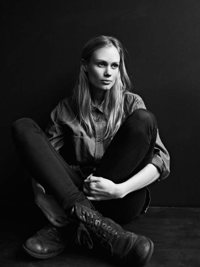 MAJOR MODEL WOMEN: ANNA EDWARDS by FELIX WONG