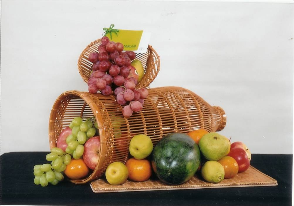 Puri Bunga Seruni: Rangkaian Bunga dan Rangkaian Buah