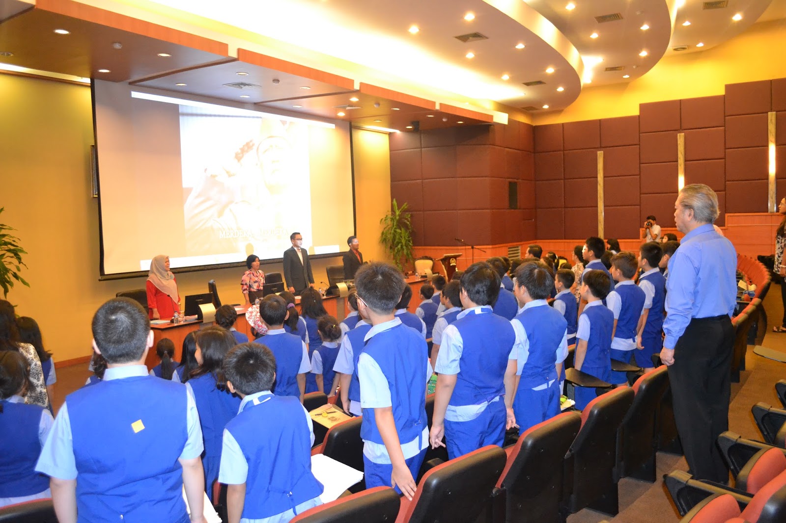 Class 4B Pictures & Videos | Grade 4 Binus School Simprug