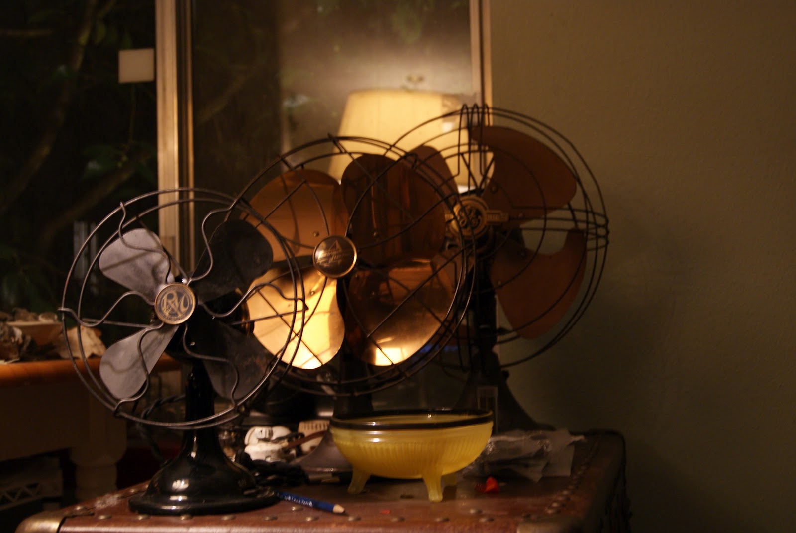 Brass and Iron: An antique fan collecting blog