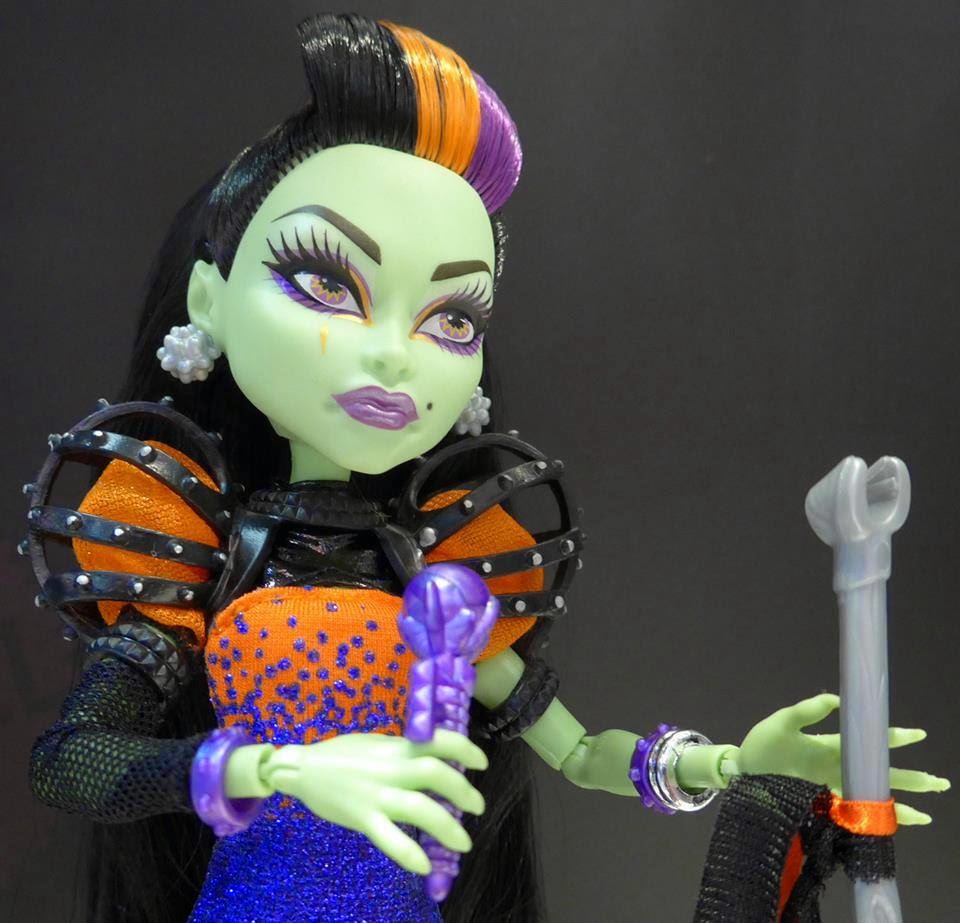 Monster High-Pretty : Casta Fierce