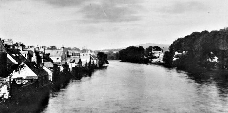 Tour Scotland: Old Photograph River Cree Newton Stewart Scotland