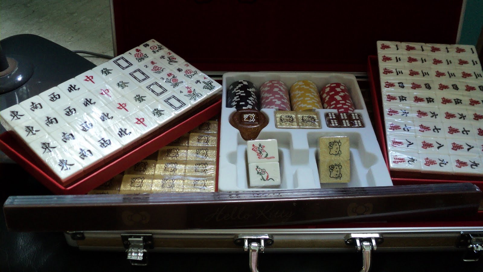 Soft Toys Branded, Misc for Sale: Rilakkuma/Hello Kitty Mahjong Sets