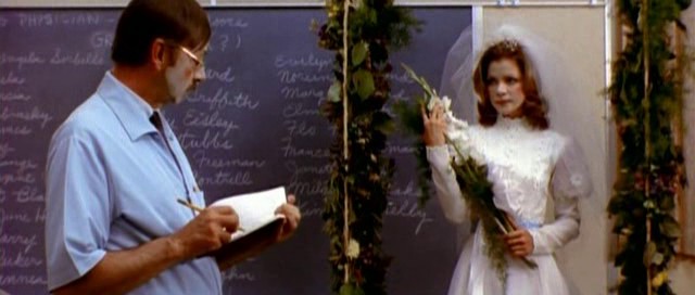 una historia de la frontera: 2024, HOLOCAUSTO NUCLEAR – UN CHICO Y SU PERRO