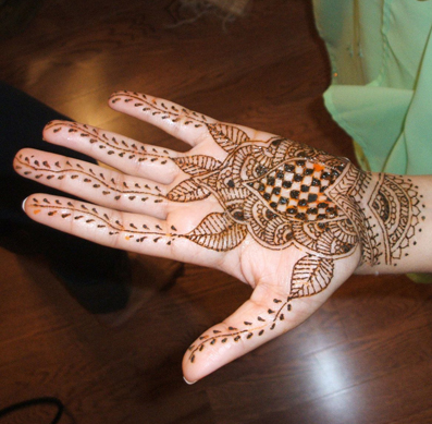 Simple Kids Mehndi DesignsLiteratura por un tubo