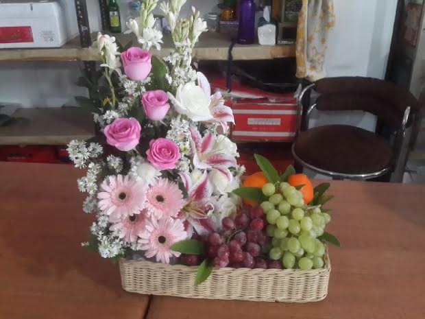 Parcel Buah Bunga unt Ibu An An Chandrawinata di Borromeus | toko buah ...