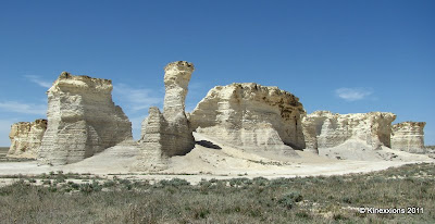 kinexxions: Monument Rocks aka Chalk Pyramids
