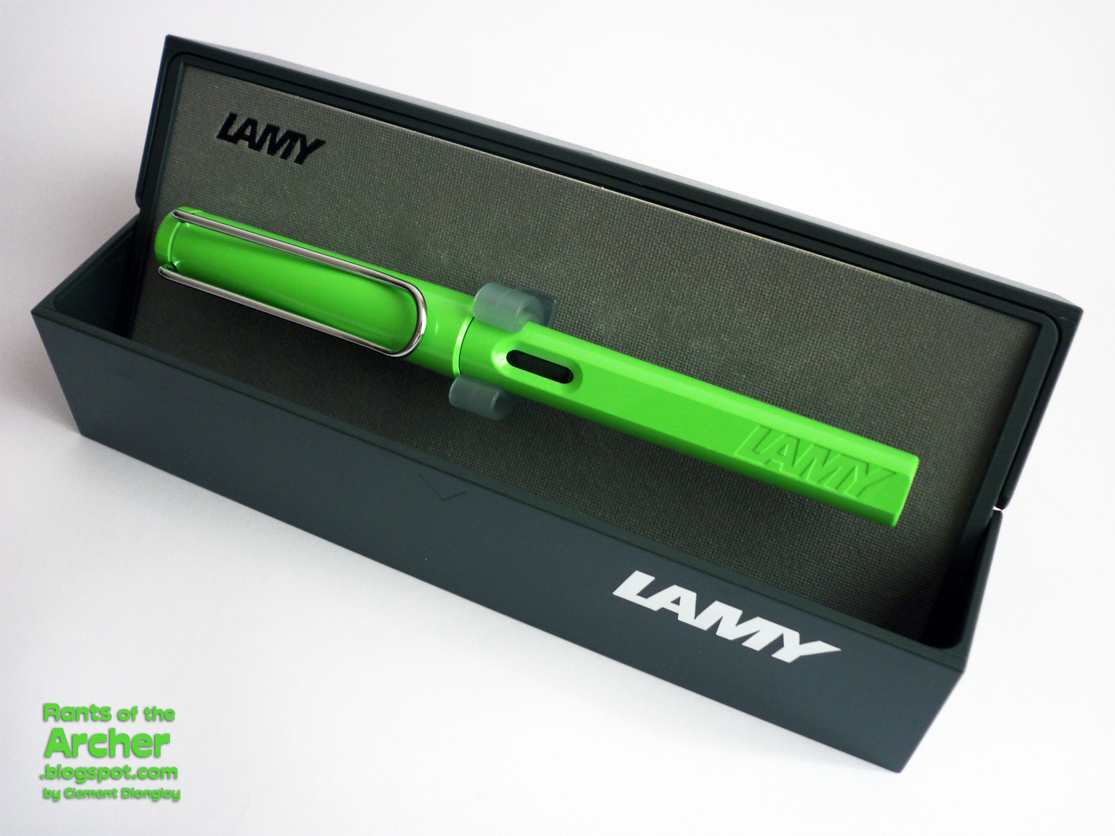 Fountain Pen Review: Lamy Safari 2012 Limited Edition Green | Rants of ...