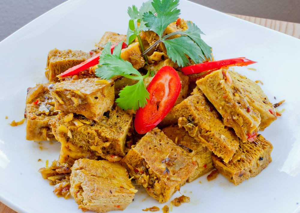 SPICE ISLAND VEGAN: Vegan Lemongrass Tofu or Faux Fish