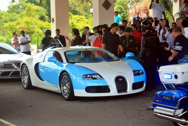 Gagak Putih: SULTAN JOHOR MILIKI BUGATTI | AKU BARU TAHU