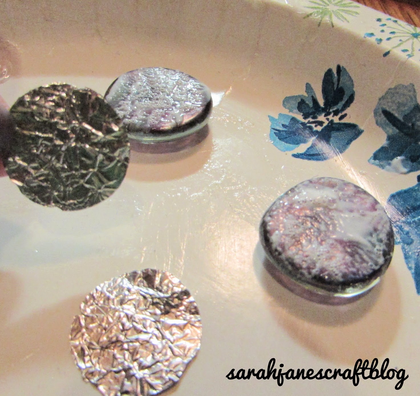 Sarah Jane's Craft Blog: Foil Backed Alcohol Ink Glass Gems