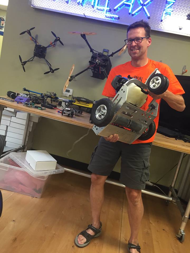 Robotics Under the Stole: Ken Gracey Shows Robothon Spirit!