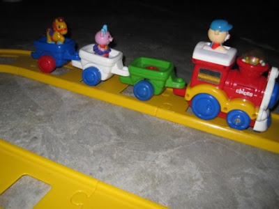 JuaiMurah: Chicco Train & Track