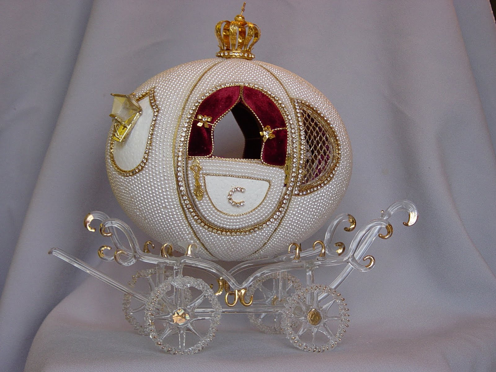 Fashion and Art Trend: The Art of decorating Egg - Egg Art