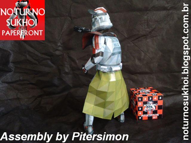 Noturno Sukhoi: Star Wars Commander Deviss_Papercraft.