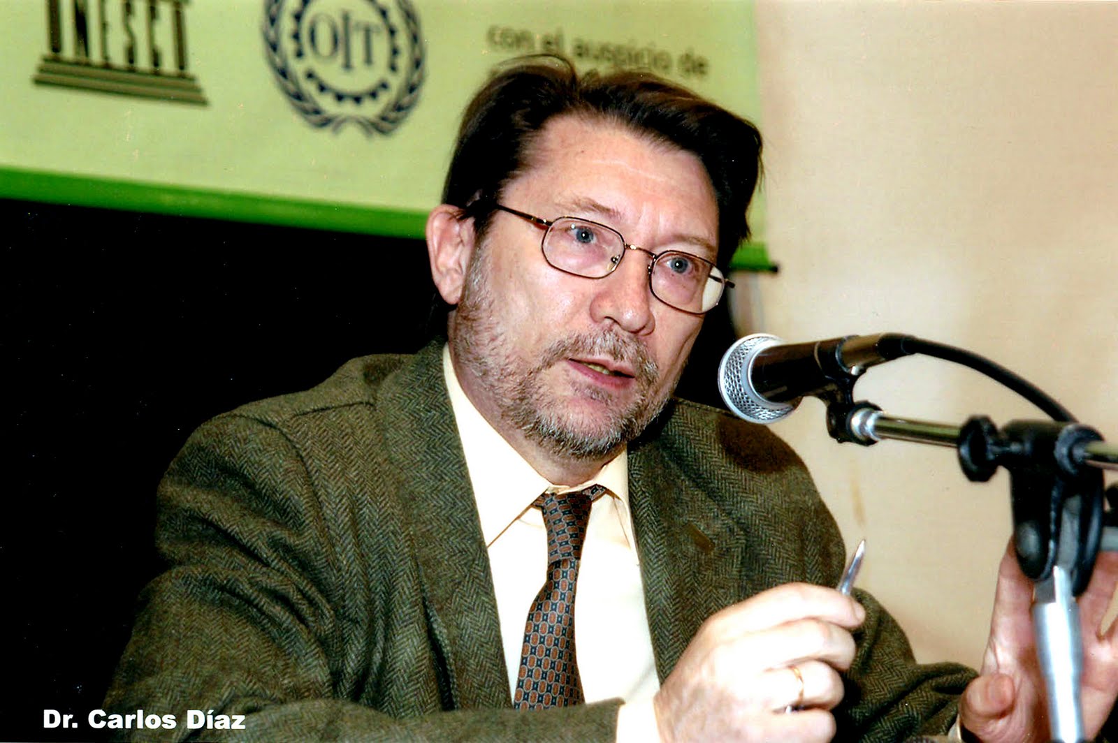 Ecología Cuentas Claras: Aportaciones del comunitarismo al pensamiento ...