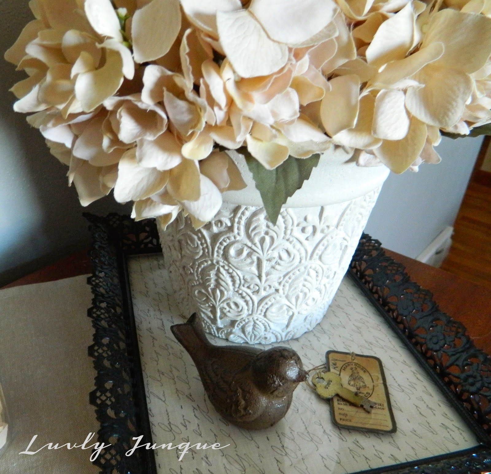 Luvly Junque: Home Decor