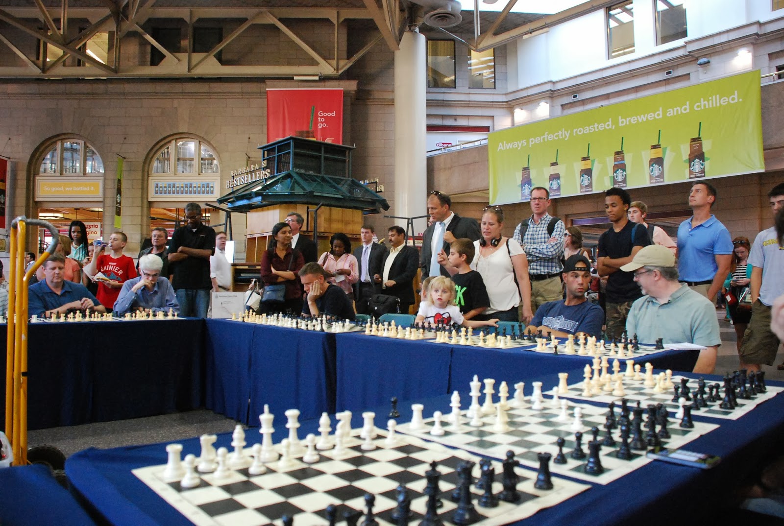 Boylston Chess Club Weblog: CHESS GRANDMASTER LARRY CHRISTIANSEN / 3 ...
