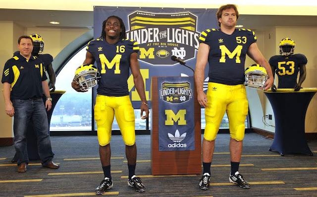 The Michigan Fanatic: A Michigan Football Blog: Michigan's Throwback ...