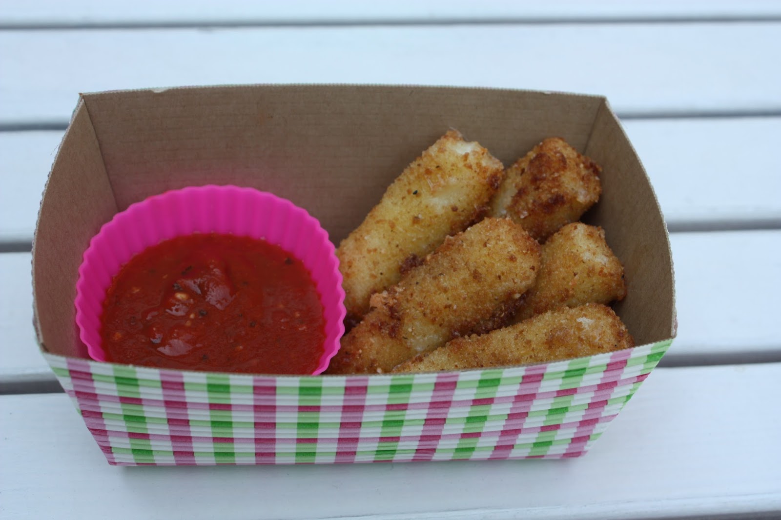 The Kitchen Tart: Mozzarella Sticks