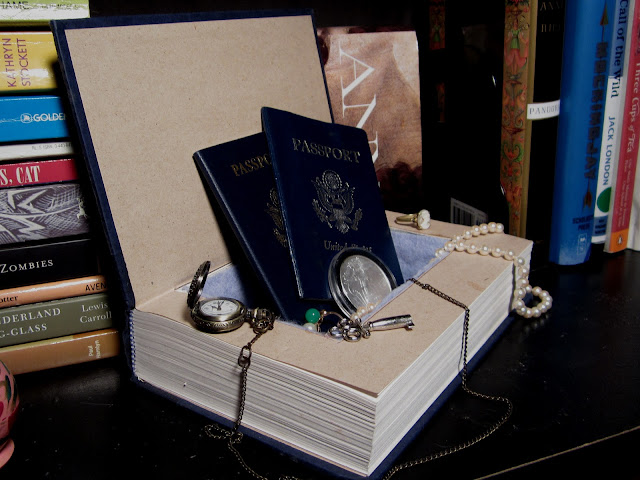 Shades Of Tangerine: Secret Book Safe (DIY)