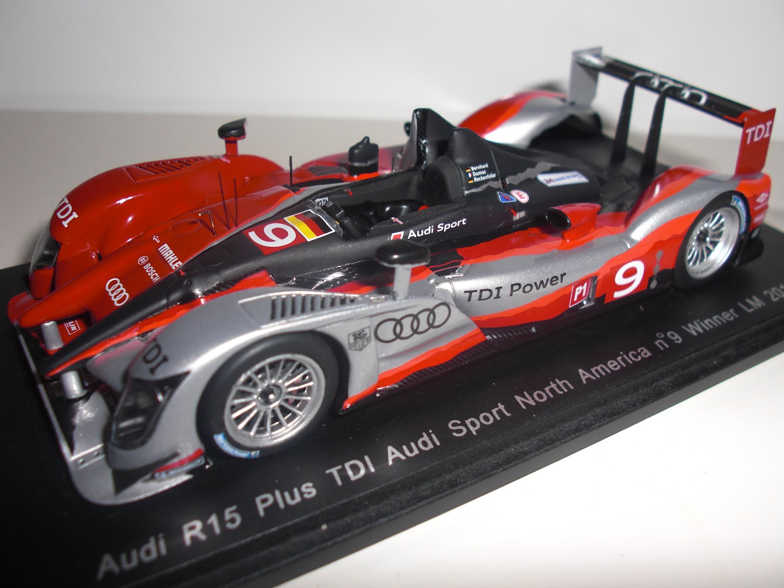 24 Heures du Mans: Audi R15 Plus TDI Audi Sport North America #9 Winner ...