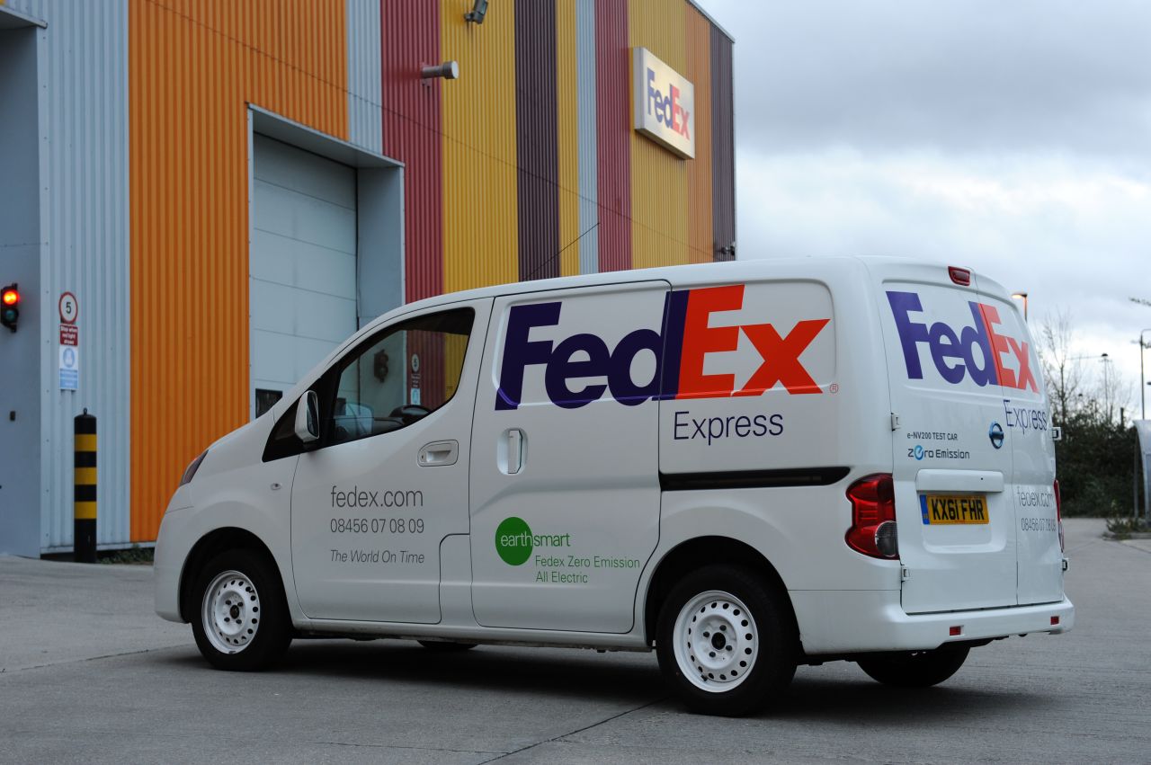 Revista Coche: Fedex prueba el Nissan NV200 eléctrico