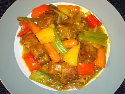LA COCINA DEL POLLO: CURRY BRAISED PORK SPARE RIBS STRIP