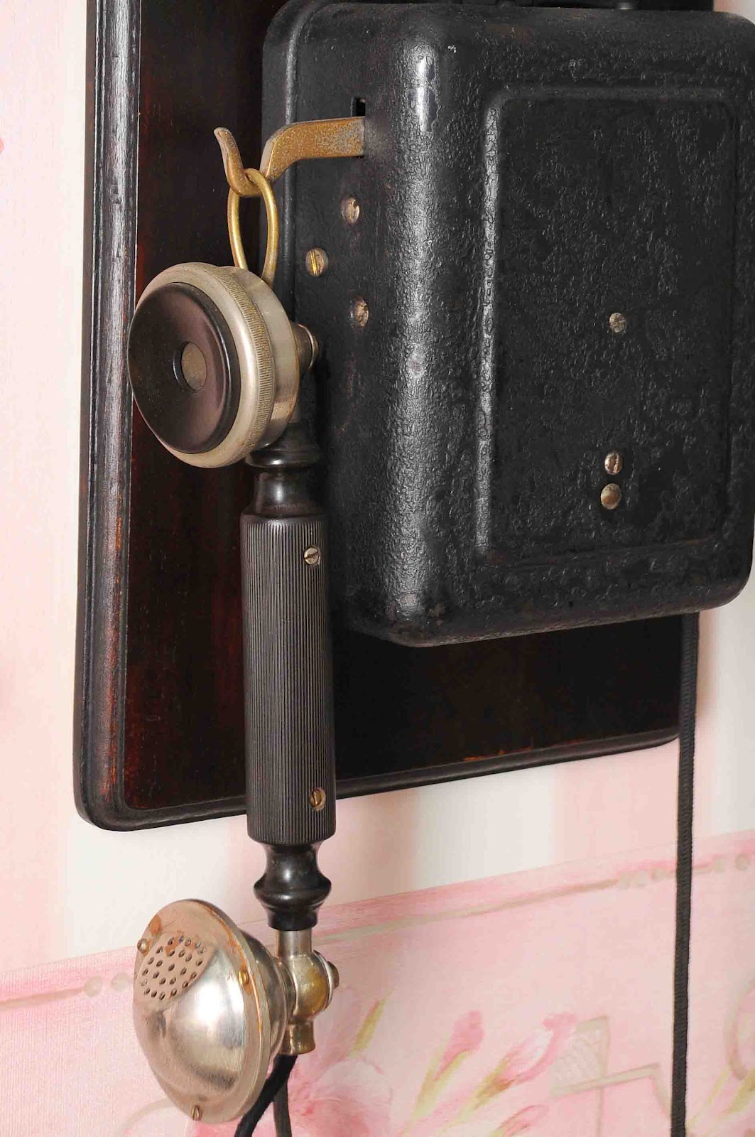 Old Vintage Gallery: Ericsson Wall Telephone Circa 1920-1930