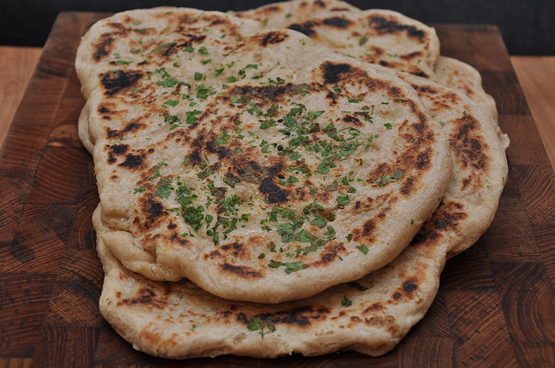 NAAN BRØD