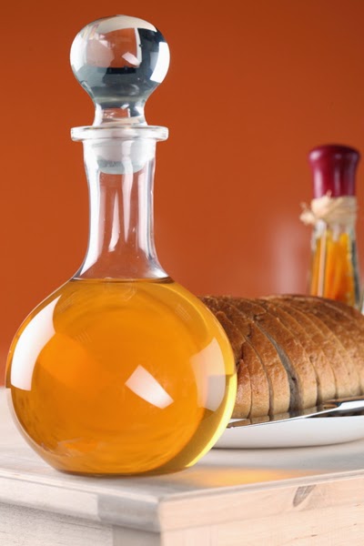 Acid Reflux and the Cure: Apple Cider Vinegar