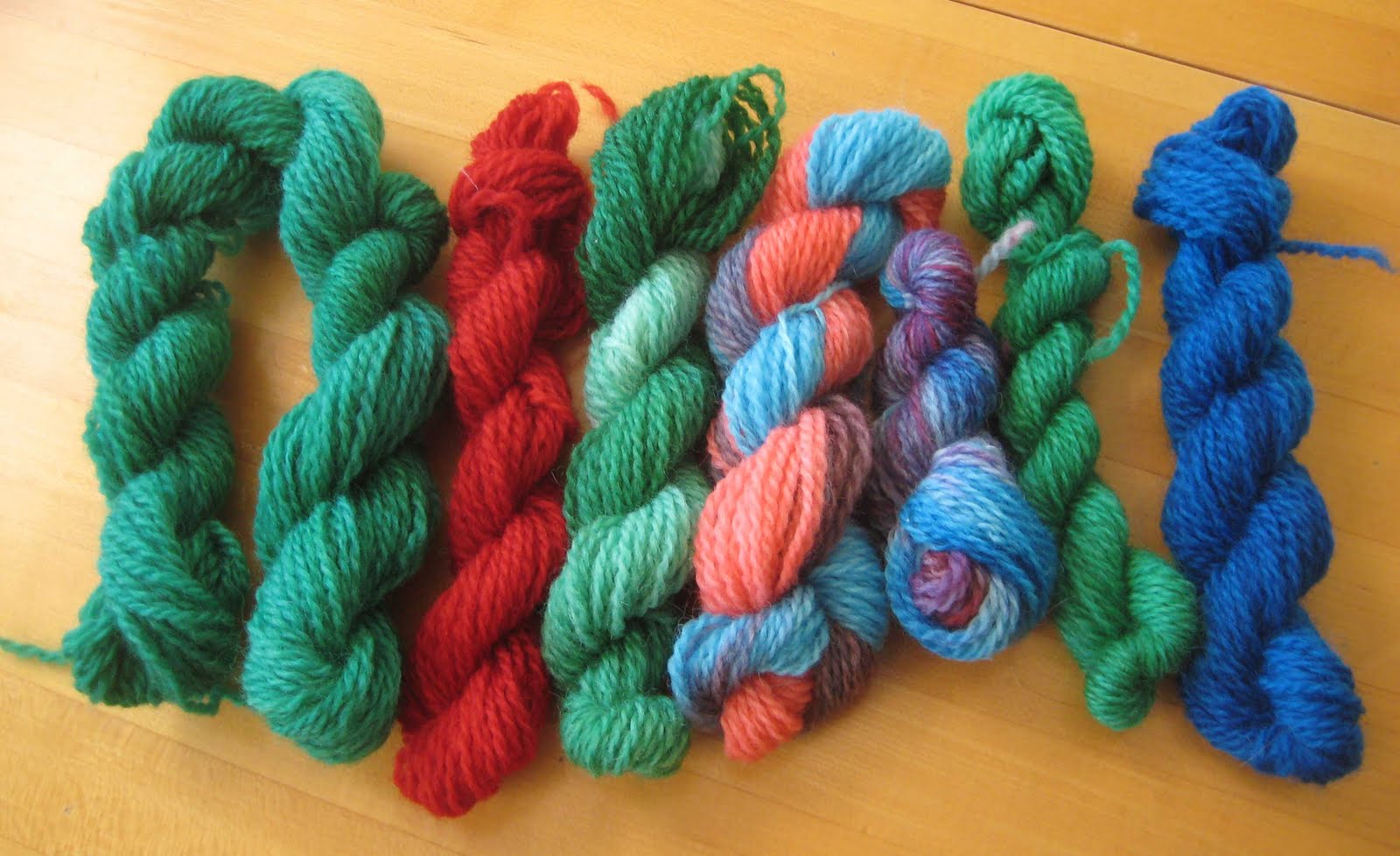 ChemKnits: Space Dyeing to Make Multicolored Yarn