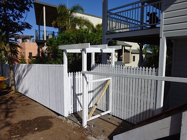 Renovating a Queenslander: Landscaping / Fencing