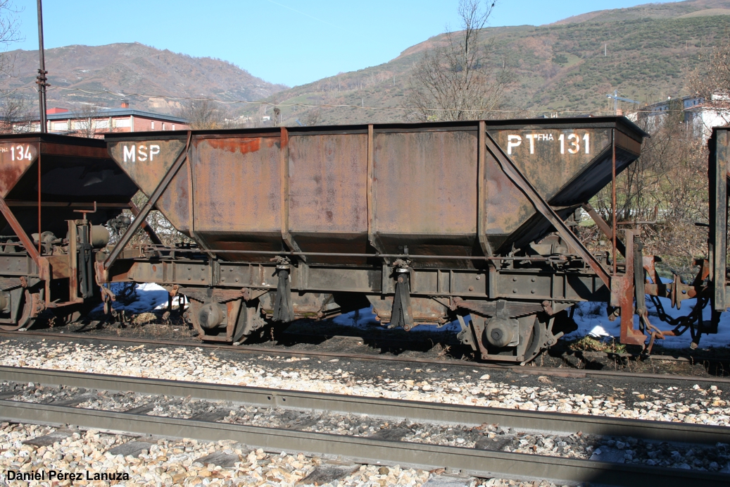 El Ferrocarril de Ponferrada a Villablino: Más de las tolvas de carbón ...