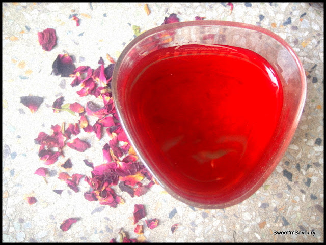 Sweet 'n' Savoury: Gulab (Rose) Sherbat and Winners of our Giveaway