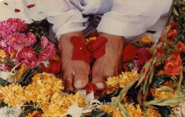 NIKHIL SAMARPAN , KARNATAKA: gurudev nikhil [dr narayan dutt shrimaliji ...