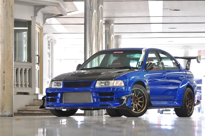 Strawberry Norukumi "The bruised youth": Varis inspired evo 6 from Thailand