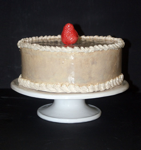 Homebuildlife: Ceramic cakes by Grace Johnson