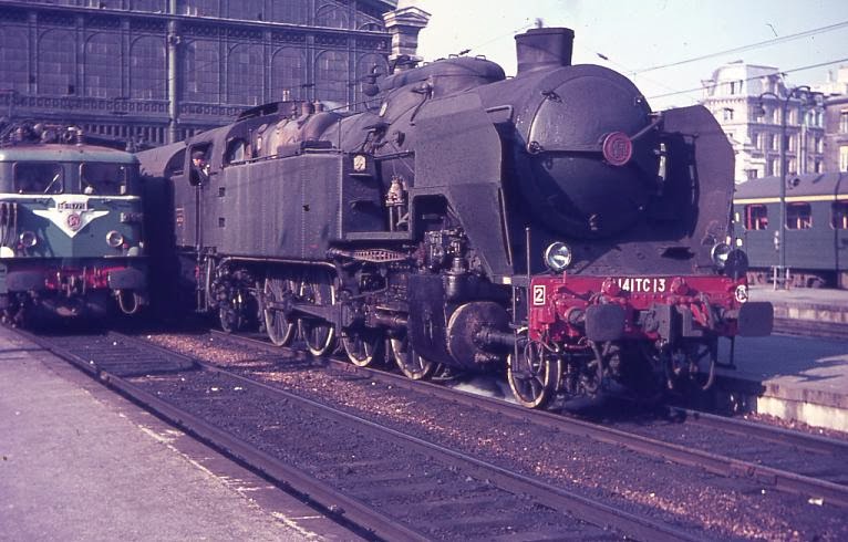 Hugues VINCENT: ENGHIEN GARE TRAIN VAPEUR 141 TC