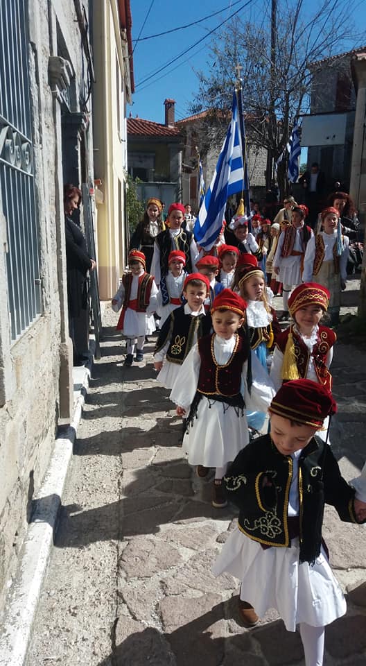 Τίμησαν με λαμπρότητα και υπερηφάνεια την 25η Μαρτίου τα χωριά της ...