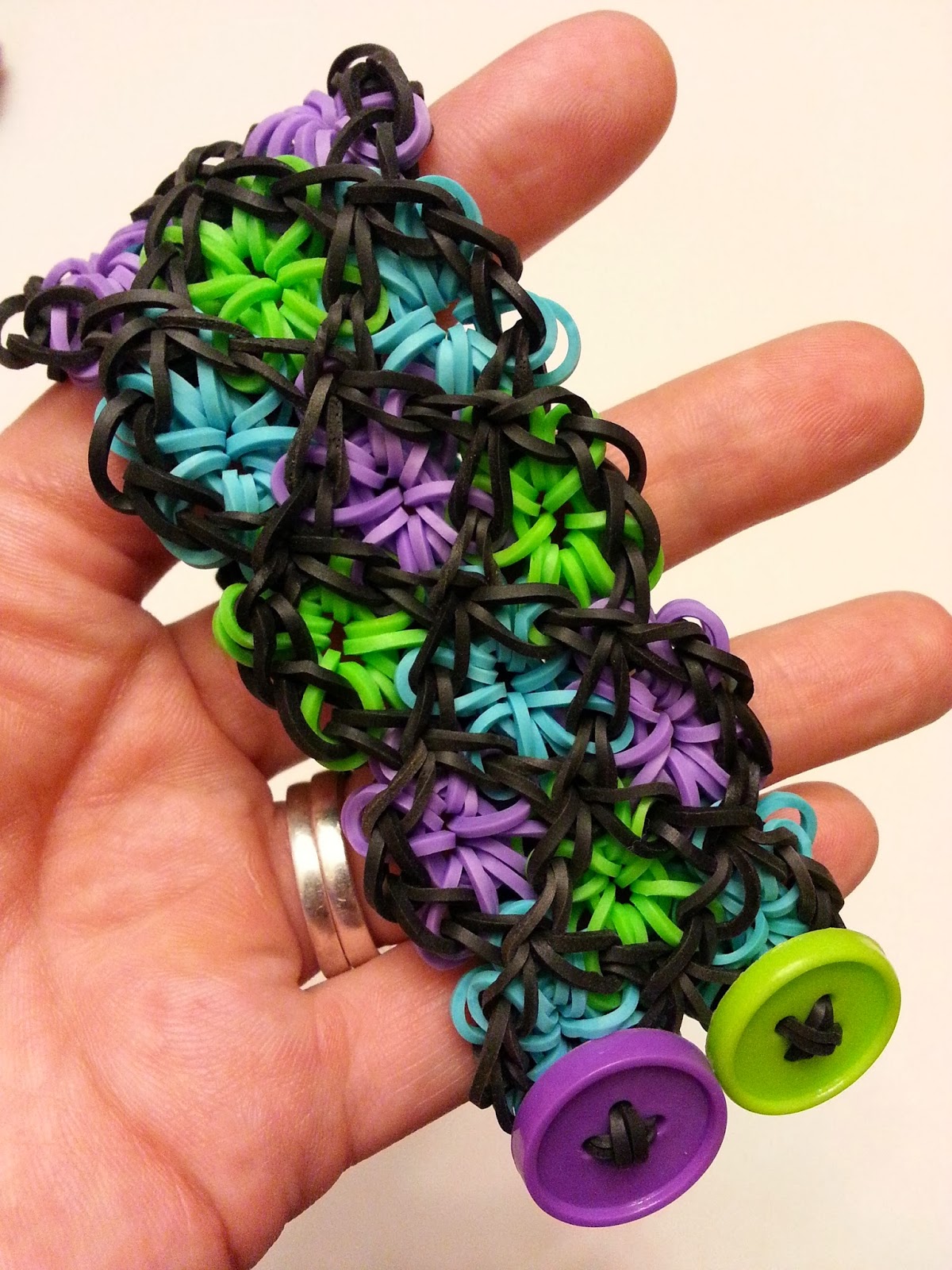 Rainbow Loom Patterns: Stained Glass Rainbow Loom Pattern