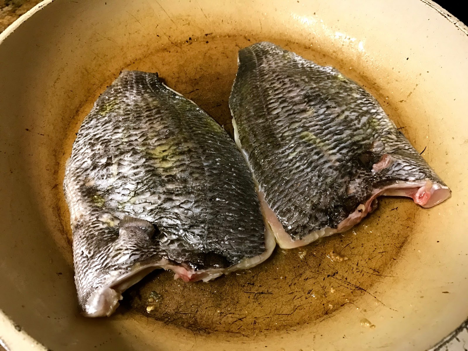 NO SOLO LAS MONJITAS COCINAN COSAS RICAS: Sargo con tomate …, de otra ...