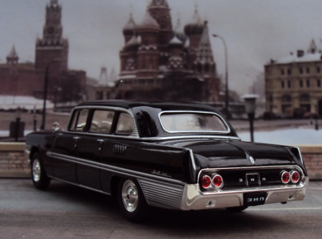 CRUISER - Clásicos en escala 1/43 (1:43 Classics): ZIL 111 G (1963)