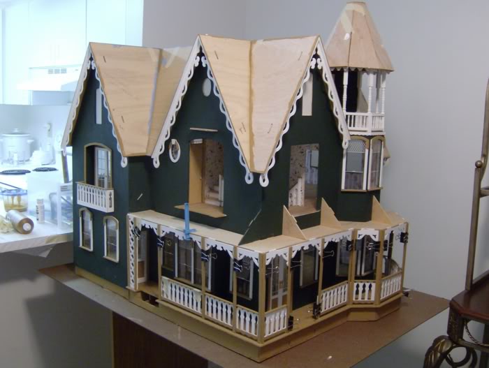 More Minis Dollhouses: The Garfield Dollhouse Day 18