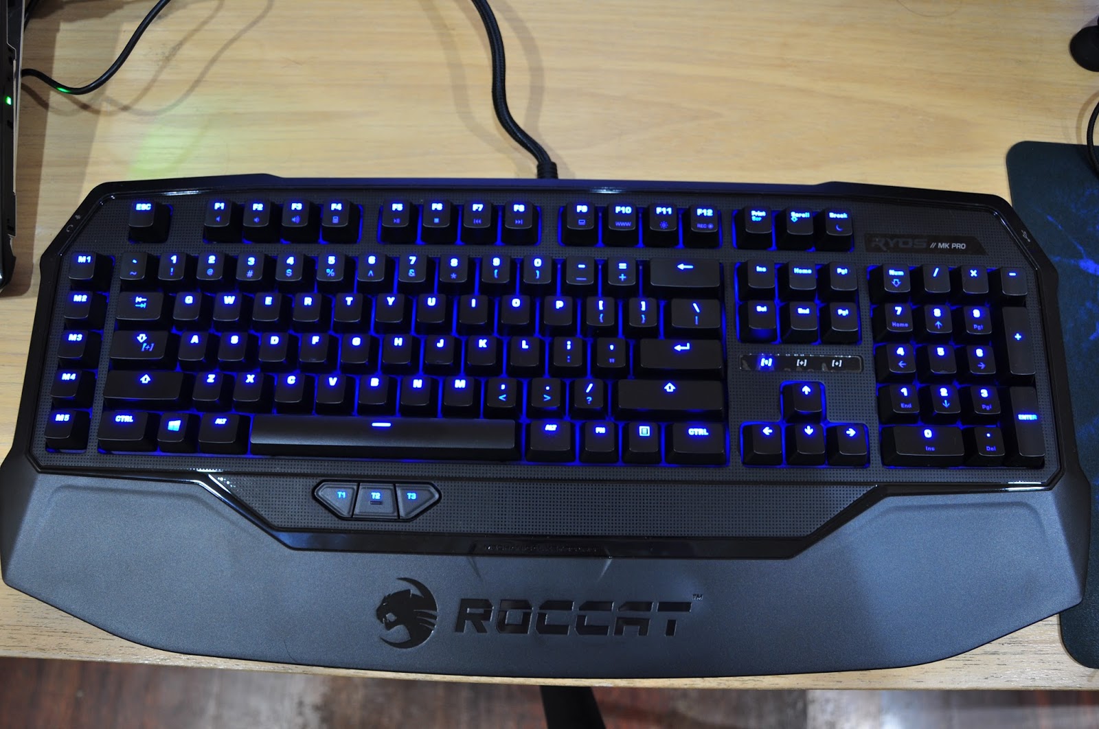 KENYSL.com: ROCCAT Ryos MK Pro Mechanical Gaming Keyboard Review