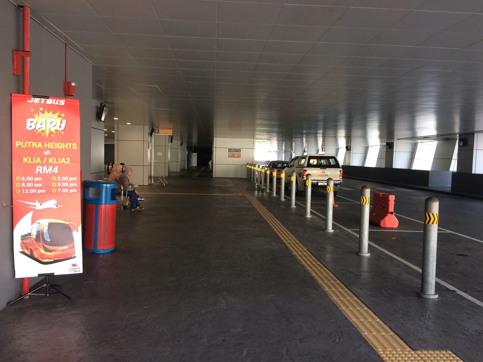 Kuala Lumpur Walk Pics : Putra Heights LRT Station