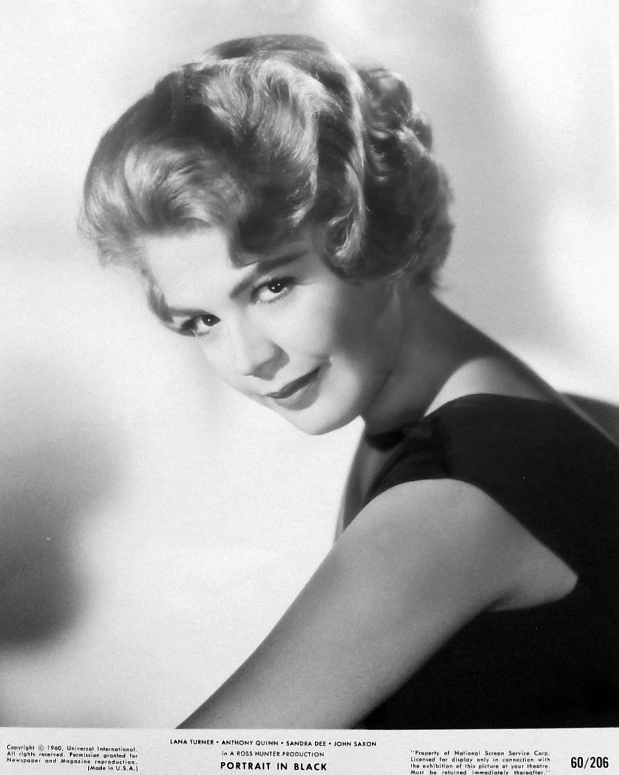 Poseidon's Underworld: Sit Still for a "Portrait"