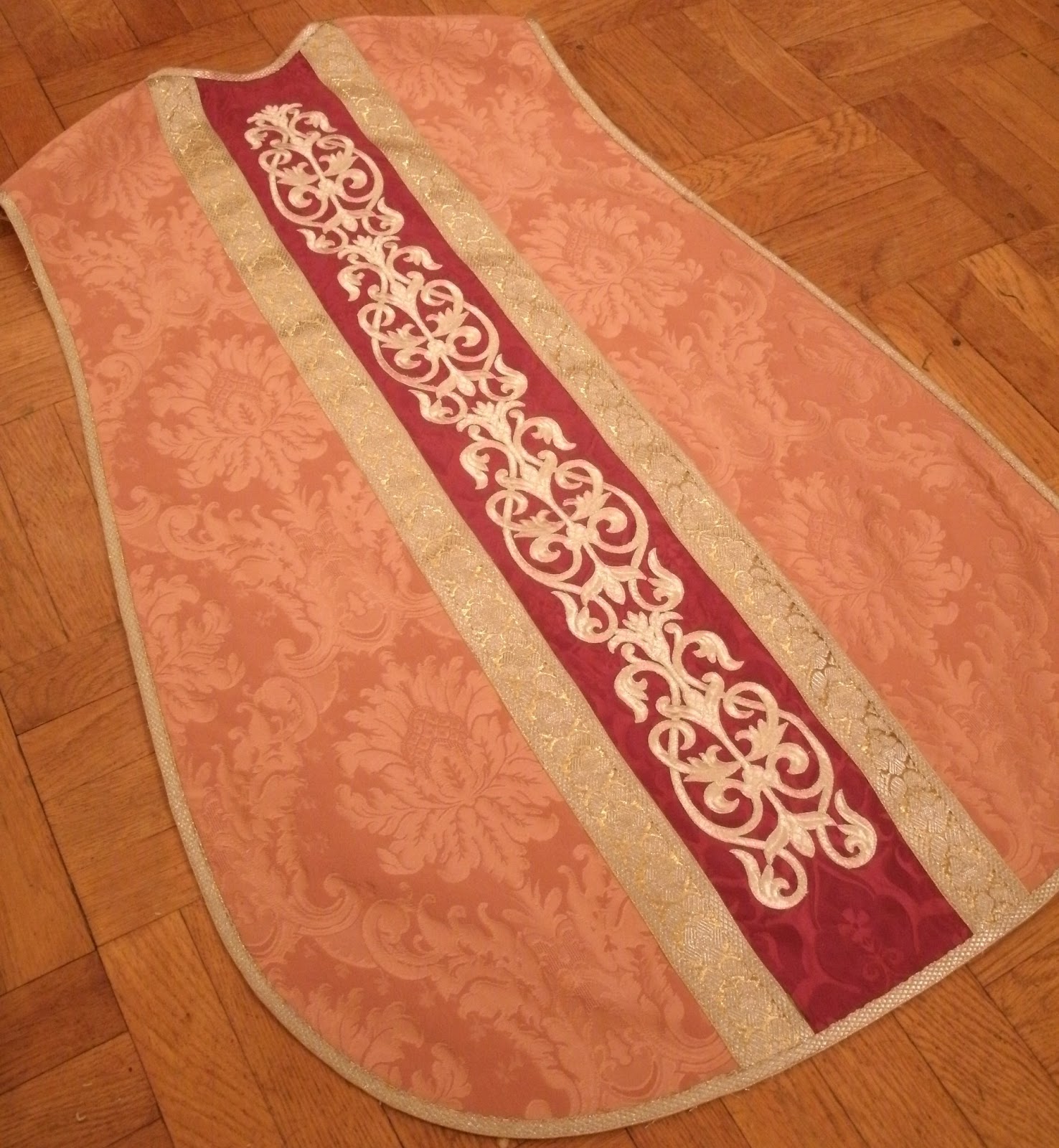 Timotheos Prologizes: New rose chasuble