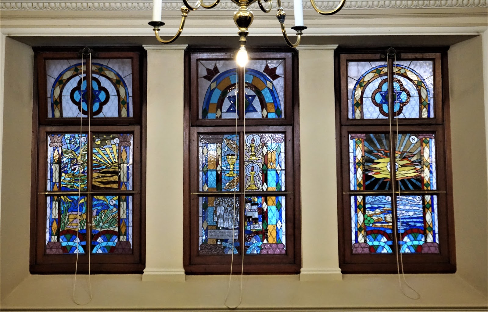 Souvenir Chronicles: CAPE TOWN, SOUTH AFRICA: JEWISH SYNAGOGUE AND MUSEUM