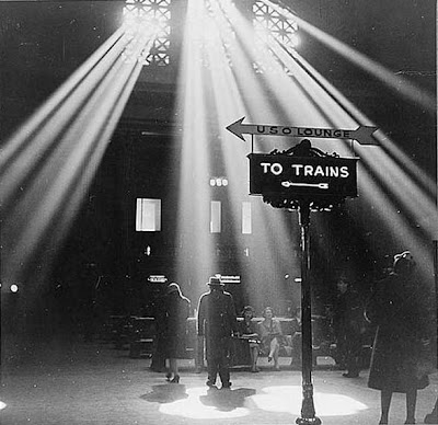 POSTCARDY: the postcard explorer: Chicago Union Station During World War II